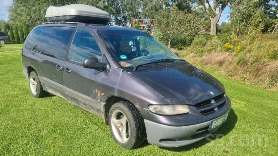 Violet Chrysler Grand Voyager 1996 in Ogre, with an engine capacity of 3.30 L and mileage of 530 thousand km for 450 €, photo 1 on AUTOMOTO.COM.LV