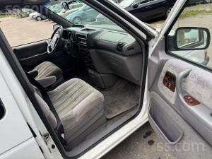 White Chrysler Grand Voyager 1995 in Riga, with an engine capacity of 3.30 L and mileage of 253 thousand km for 4950 €, photo 11 on AUTOMOTO.COM.LV