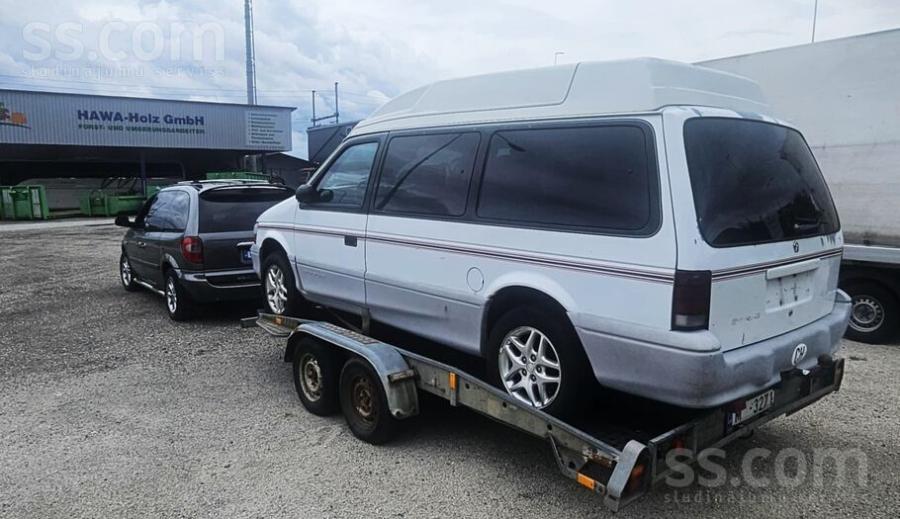 Balts Chrysler Grand Voyager 1994 Ogre, ar dzinēja tilpumu 3.80 L un nobraukumu 160 tūkst. km par 4500 €, foto 4 vietnē AUTOMOTO.COM.LV