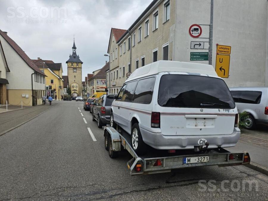 Balts Chrysler Grand Voyager 1994 Ogre, ar dzinēja tilpumu 3.80 L un nobraukumu 160 tūkst. km par 4500 €, foto 5 vietnē AUTOMOTO.COM.LV