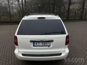 White Chrysler Grand Voyager 2002 in Riga, with an engine capacity of 3.80 L and mileage of 221 thousand km for 2450 €, photo 3 on AUTOMOTO.COM.LV