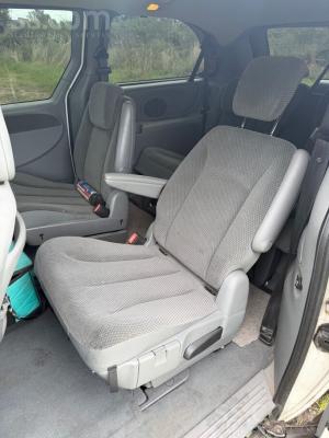 Balts Chrysler Grand Voyager 2006 Rīga, ar dzinēja tilpumu 3.30 L un nobraukumu 225 tūkst. km par 4400 €, foto 13 vietnē AUTOMOTO.COM.LV