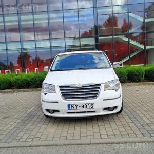 Balts Chrysler Grand Voyager 2010 Rēzekne, ar dzinēja tilpumu 2.80 L un nobraukumu 255 tūkst. km par 3700 €, foto  vietnē AUTOMOTO.COM.LV