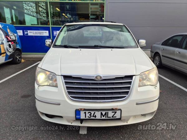 Balts Chrysler Grand Voyager 2008 Tallina, ar dzinēja tilpumu 2.80 L un nobraukumu 317 tūkst. km par 1499 €, foto 3 vietnē AUTOMOTO.COM.LV