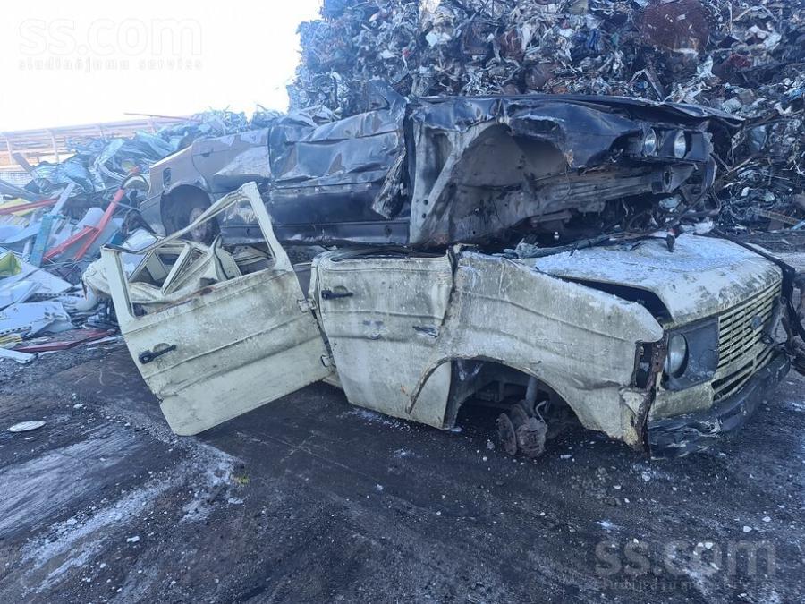 Dzeltens Chrysler Grand Voyager 1998 Rīga, ar dzinēja tilpumu 3.30 L un nobraukumu 0 tūkst. km par 200 €, foto 4 vietnē AUTOMOTO.COM.LV