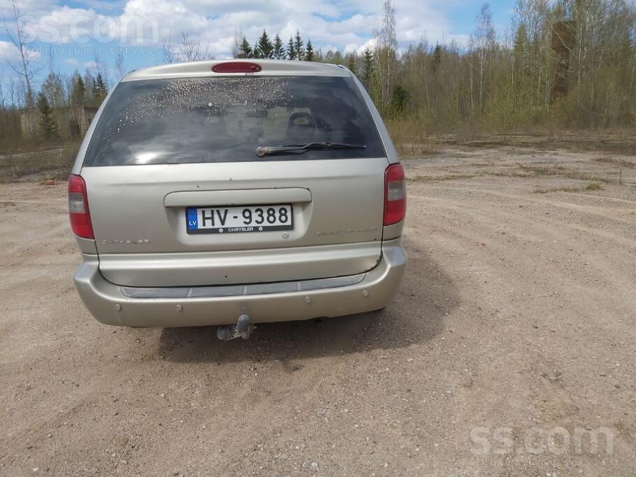 Желтый Крайслер Гранд Вояджер 2003 в Рига, объемом двигателя 2.40 л и пробегом 262 тыс. км за 1001 €, фото 6 на AUTOMOTO.COM.LV