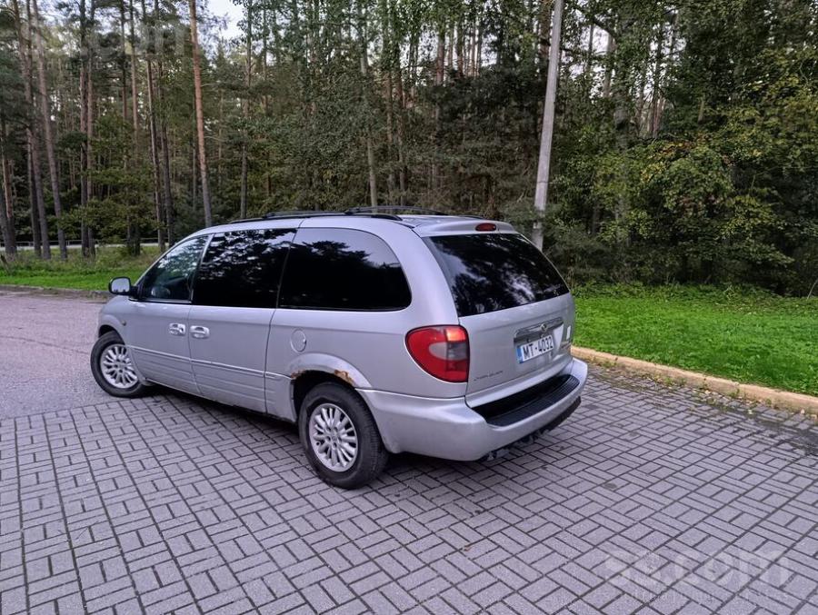 Dzeltens Chrysler Grand Voyager 2007 Jūrmala, ar dzinēja tilpumu 2.80 L un nobraukumu 400 tūkst. km par 850 €, foto 3 vietnē AUTOMOTO.COM.LV