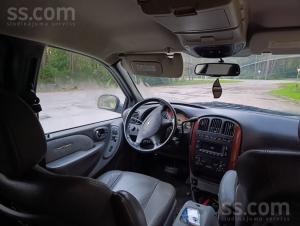 Dzeltens Chrysler Grand Voyager 2007 Jūrmala, ar dzinēja tilpumu 2.80 L un nobraukumu 400 tūkst. km par 850 €, foto 5 vietnē AUTOMOTO.COM.LV