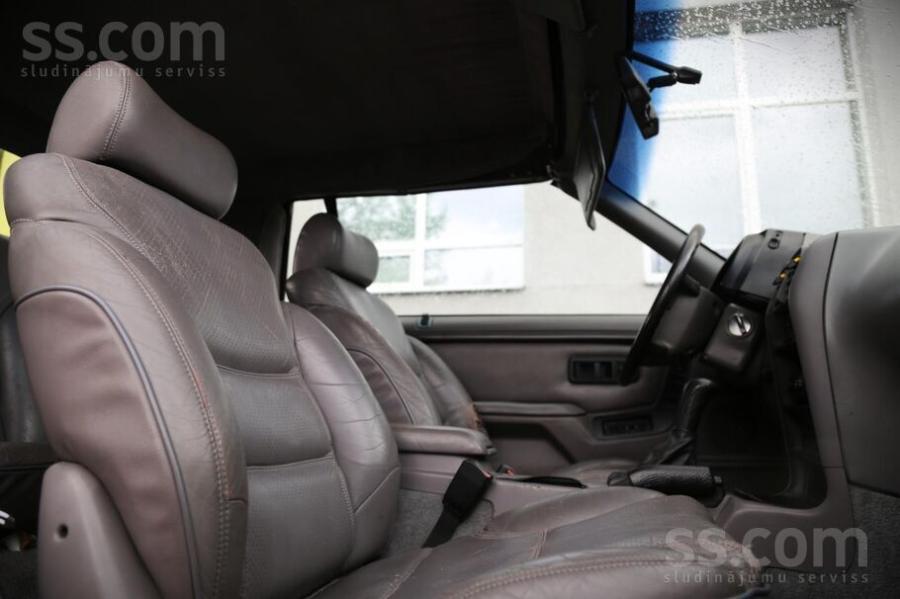 Melns Chrysler le-baron 1991 Rīga, ar dzinēja tilpumu 2.50 L un nobraukumu 213 tūkst. km par 4495 €, foto 11 vietnē AUTOMOTO.COM.LV