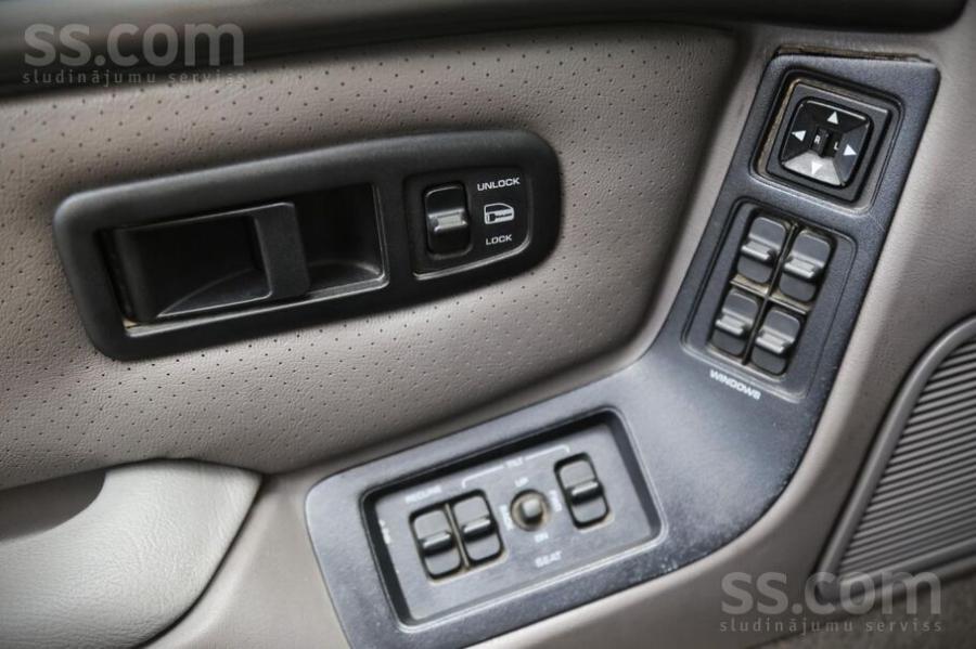 Melns Chrysler le-baron 1991 Rīga, ar dzinēja tilpumu 2.50 L un nobraukumu 213 tūkst. km par 4495 €, foto 14 vietnē AUTOMOTO.COM.LV