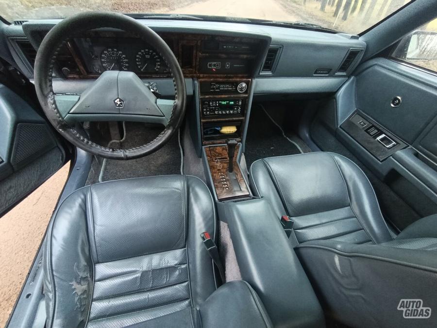 Chrysler le-baron 1988 in Vilnius, with an engine capacity of 2.50 L and mileage of 130 thousand km for 3500 €, photo 7 on AUTOMOTO.COM.LV