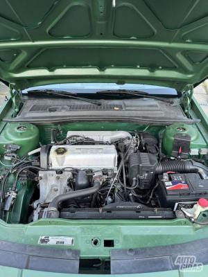 Zaļš Chrysler le-baron 1988 Viļņa, ar dzinēja tilpumu 2.20 L un nobraukumu 140 tūkst. km par 4224 €, foto 13 vietnē AUTOMOTO.COM.LV