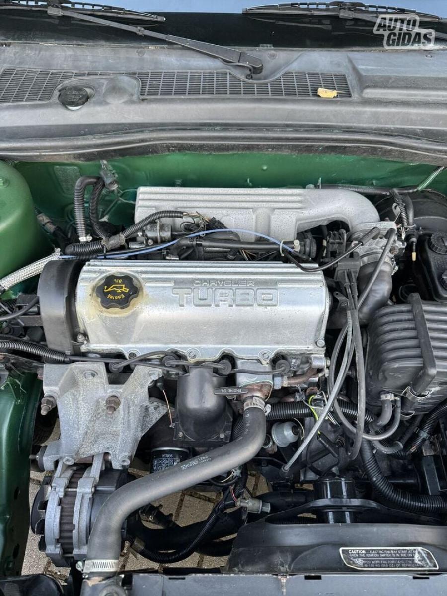 Zaļš Chrysler le-baron 1988 Viļņa, ar dzinēja tilpumu 2.20 L un nobraukumu 140 tūkst. km par 4224 €, foto 14 vietnē AUTOMOTO.COM.LV
