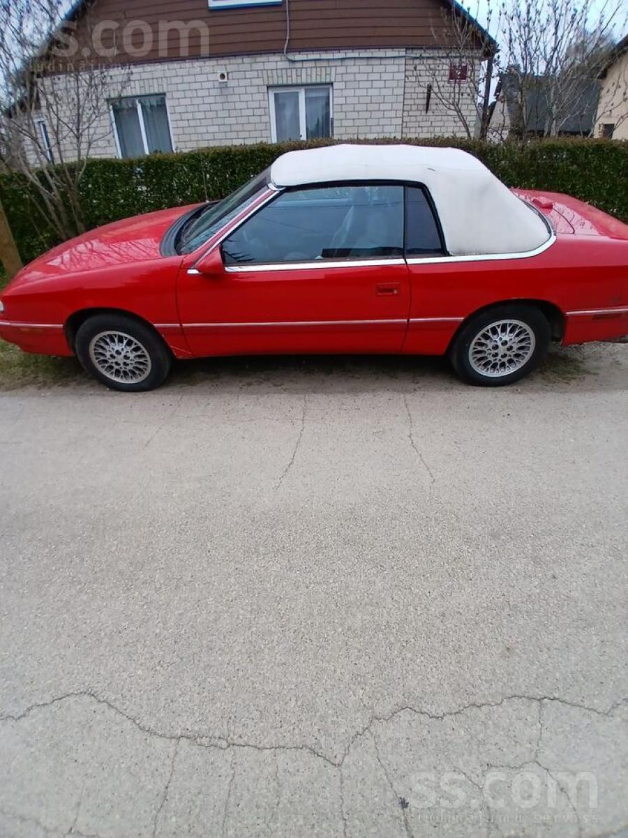 Sarkans Chrysler le-baron 1994 Rīga, ar dzinēja tilpumu 3.00 L un nobraukumu 111 tūkst. km par 4950 €, foto 4 vietnē AUTOMOTO.COM.LV