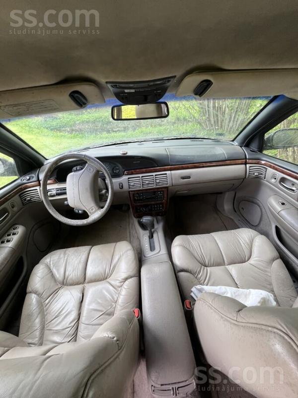 Melns Chrysler LHS 1995 Valka, ar dzinēja tilpumu 3.50 L un nobraukumu 154 tūkst. km par 700 €, foto 4 vietnē AUTOMOTO.COM.LV