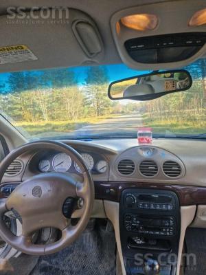 Pelēks Chrysler LHS 2000 Liepāja, ar dzinēja tilpumu 3.50 L un nobraukumu 0 tūkst. km par 800 €, foto 4 vietnē AUTOMOTO.COM.LV