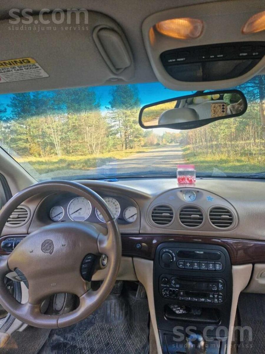 Pelēks Chrysler LHS 2000 Liepāja, ar dzinēja tilpumu 3.50 L un nobraukumu 0 tūkst. km par 800 €, foto 4 vietnē AUTOMOTO.COM.LV