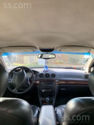 Pelēks Chrysler LHS 2000 Rīga, ar dzinēja tilpumu 3.50 L un nobraukumu 280 tūkst. km par 1300 €, foto 4 vietnē AUTOMOTO.COM.LV