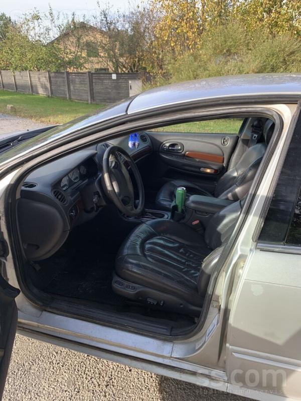 Pelēks Chrysler LHS 2000 Rīga, ar dzinēja tilpumu 3.50 L un nobraukumu 280 tūkst. km par 1300 €, foto 5 vietnē AUTOMOTO.COM.LV