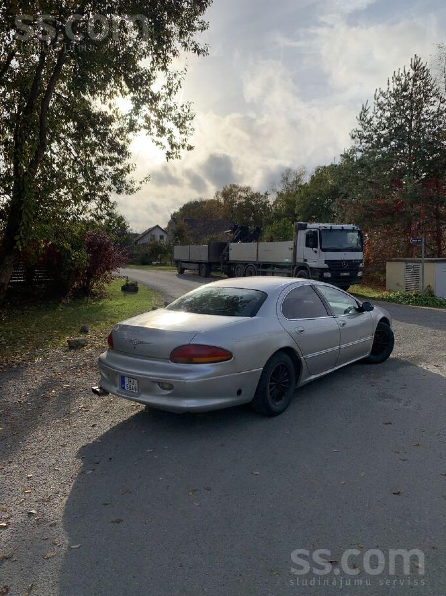 Pelēks Chrysler LHS 2000 Rīga, ar dzinēja tilpumu 3.50 L un nobraukumu 280 tūkst. km par 1300 €, foto 10 vietnē AUTOMOTO.COM.LV