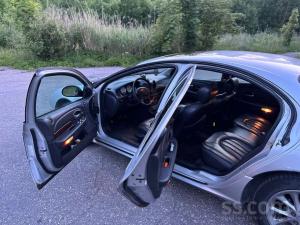 Chrysler LHS 2001 in Jurmala, with an engine capacity of 3.50 L and mileage of 450 thousand km for 1200 €, photo 7 on AUTOMOTO.COM.LV