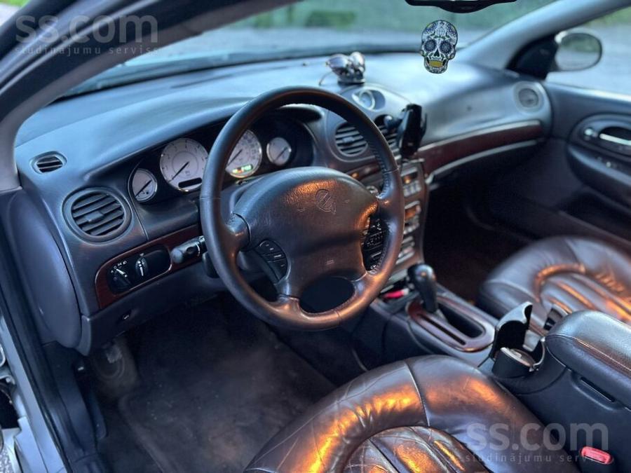 Chrysler LHS 2001 in Jurmala, with an engine capacity of 3.50 L and mileage of 450 thousand km for 1200 €, photo 11 on AUTOMOTO.COM.LV