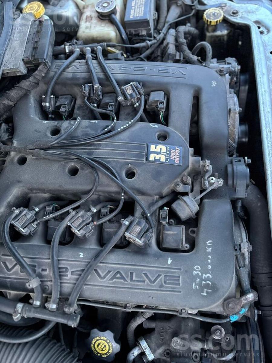 Chrysler LHS 2001 in Jurmala, with an engine capacity of 3.50 L and mileage of 450 thousand km for 1200 €, photo 13 on AUTOMOTO.COM.LV