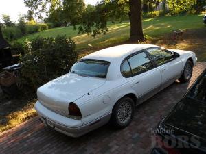 Balts Chrysler LHS 1994 Paide, ar dzinēja tilpumu 3.50 L un nobraukumu 218 tūkst. km par 2900 €, foto  vietnē AUTOMOTO.COM.LV