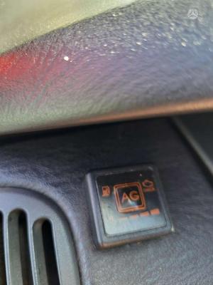 Sarkans Chrysler Neon 2004 Kauņa, ar dzinēja tilpumu 2.00 L un nobraukumu 113 tūkst. km par 600 €, foto 6 vietnē AUTOMOTO.COM.LV
