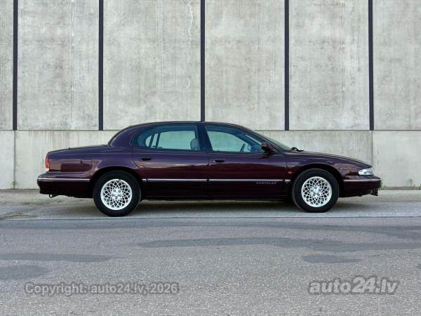 Sarkans Chrysler new-yorker 1997 Tartu, ar dzinēja tilpumu 3.50 L un nobraukumu 135 tūkst. km par 15000 €, foto 3 vietnē AUTOMOTO.COM.LV