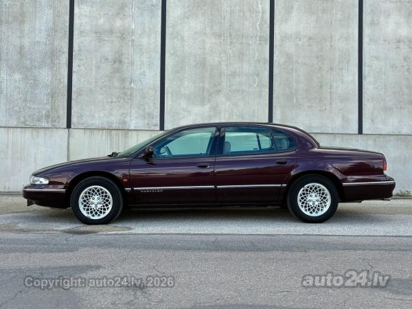 Sarkans Chrysler new-yorker 1997 Tartu, ar dzinēja tilpumu 3.50 L un nobraukumu 135 tūkst. km par 15000 €, foto 6 vietnē AUTOMOTO.COM.LV