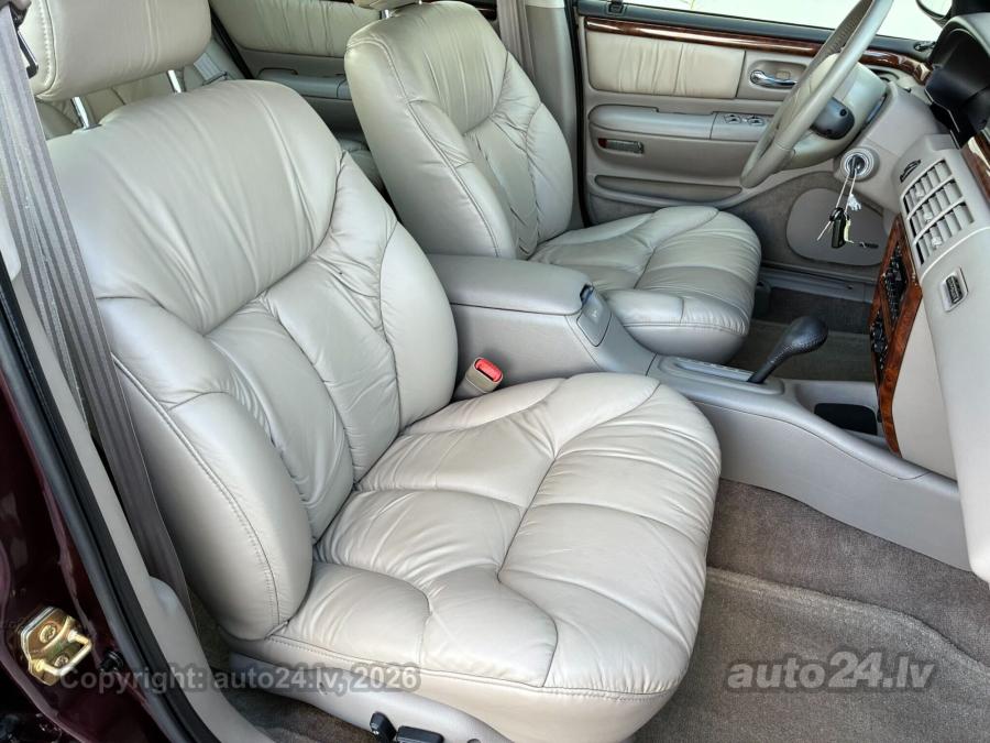 Sarkans Chrysler new-yorker 1997 Tartu, ar dzinēja tilpumu 3.50 L un nobraukumu 135 tūkst. km par 15000 €, foto 12 vietnē AUTOMOTO.COM.LV