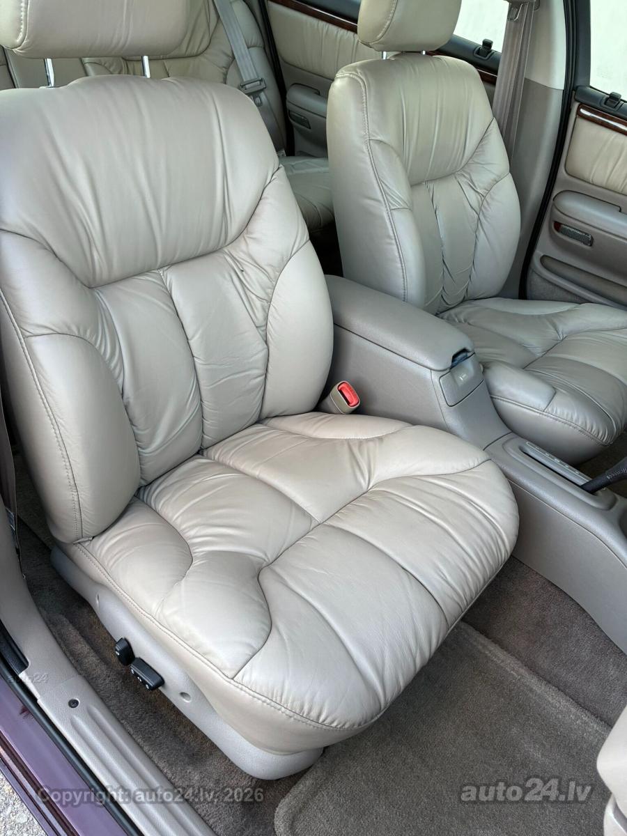 Sarkans Chrysler new-yorker 1997 Tartu, ar dzinēja tilpumu 3.50 L un nobraukumu 135 tūkst. km par 15000 €, foto 13 vietnē AUTOMOTO.COM.LV
