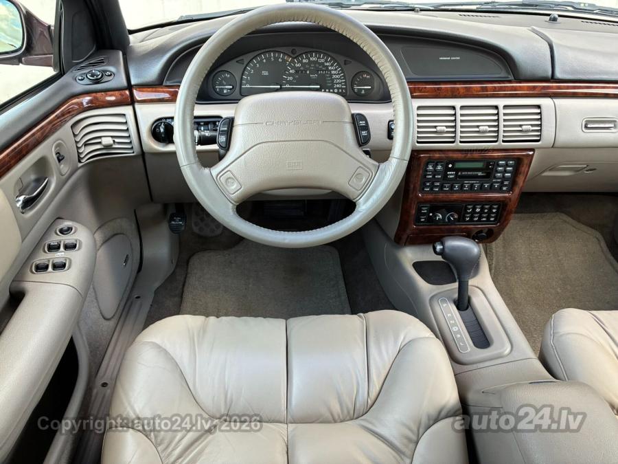 Sarkans Chrysler new-yorker 1997 Tartu, ar dzinēja tilpumu 3.50 L un nobraukumu 135 tūkst. km par 15000 €, foto 14 vietnē AUTOMOTO.COM.LV