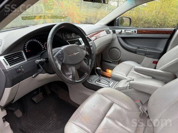 Black Chrysler Pacifica 2007 in Riga, with an engine capacity of 4.00 L and mileage of 226 thousand km for 1470 €, photo 7 on AUTOMOTO.COM.LV
