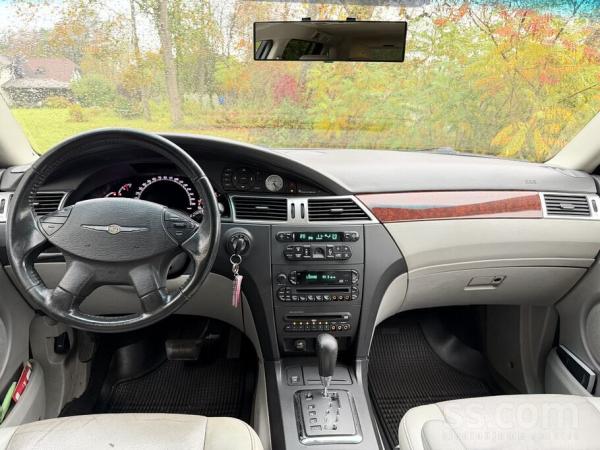 Black Chrysler Pacifica 2007 in Riga, with an engine capacity of 4.00 L and mileage of 226 thousand km for 1470 €, photo 8 on AUTOMOTO.COM.LV