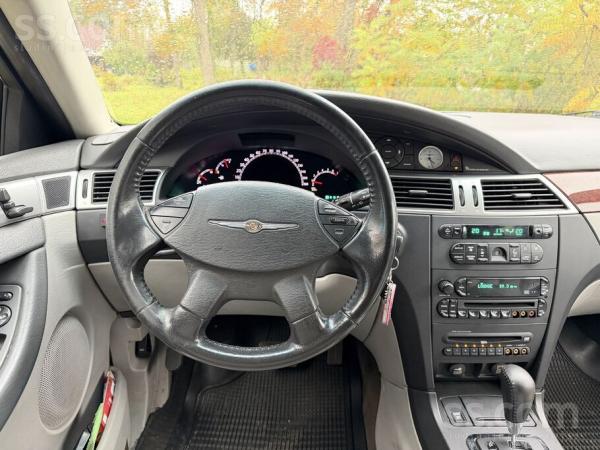 Black Chrysler Pacifica 2007 in Riga, with an engine capacity of 4.00 L and mileage of 226 thousand km for 1470 €, photo 9 on AUTOMOTO.COM.LV