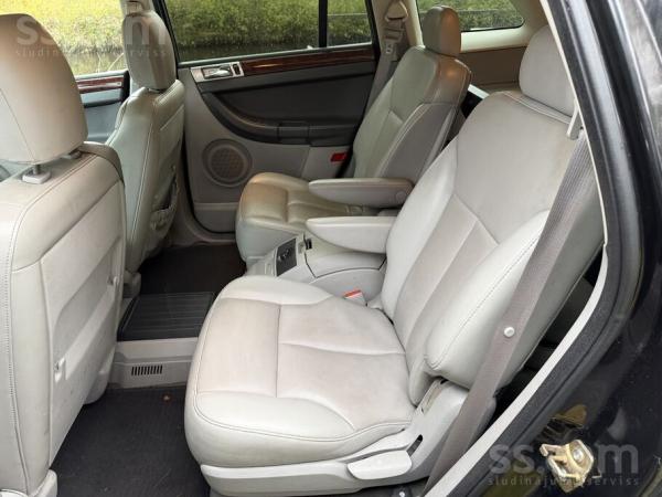 Black Chrysler Pacifica 2007 in Riga, with an engine capacity of 4.00 L and mileage of 226 thousand km for 1470 €, photo 10 on AUTOMOTO.COM.LV