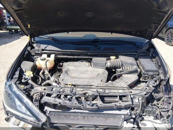 Черный Крайслер Пасифик 2017 в Друскининкай, объемом двигателя 3.60 л и пробегом 197 тыс. км за 12000 €, фото 7 на AUTOMOTO.COM.LV