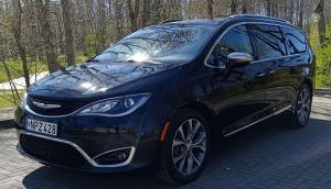 Melns Chrysler Pacifica 2017 Kauņa, ar dzinēja tilpumu 3.60 L un nobraukumu 132 tūkst. km par 16000 €, foto 6 vietnē AUTOMOTO.COM.LV