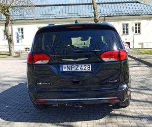 Melns Chrysler Pacifica 2017 Kauņa, ar dzinēja tilpumu 3.60 L un nobraukumu 132 tūkst. km par 16000 €, foto 11 vietnē AUTOMOTO.COM.LV