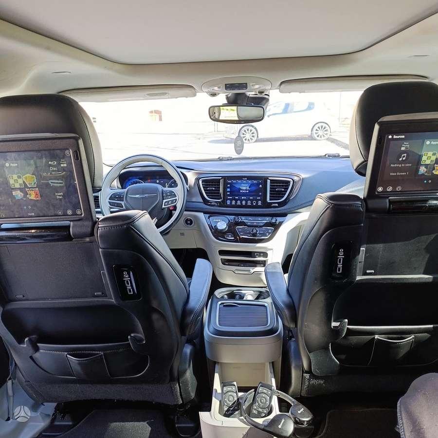 Melns Chrysler Pacifica 2017 Kauņa, ar dzinēja tilpumu 3.60 L un nobraukumu 132 tūkst. km par 16000 €, foto 15 vietnē AUTOMOTO.COM.LV
