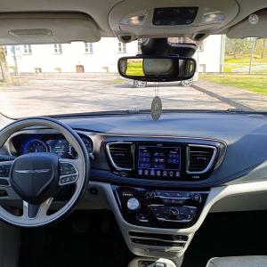 Melns Chrysler Pacifica 2017 Kauņa, ar dzinēja tilpumu 3.60 L un nobraukumu 132 tūkst. km par 16000 €, foto 16 vietnē AUTOMOTO.COM.LV