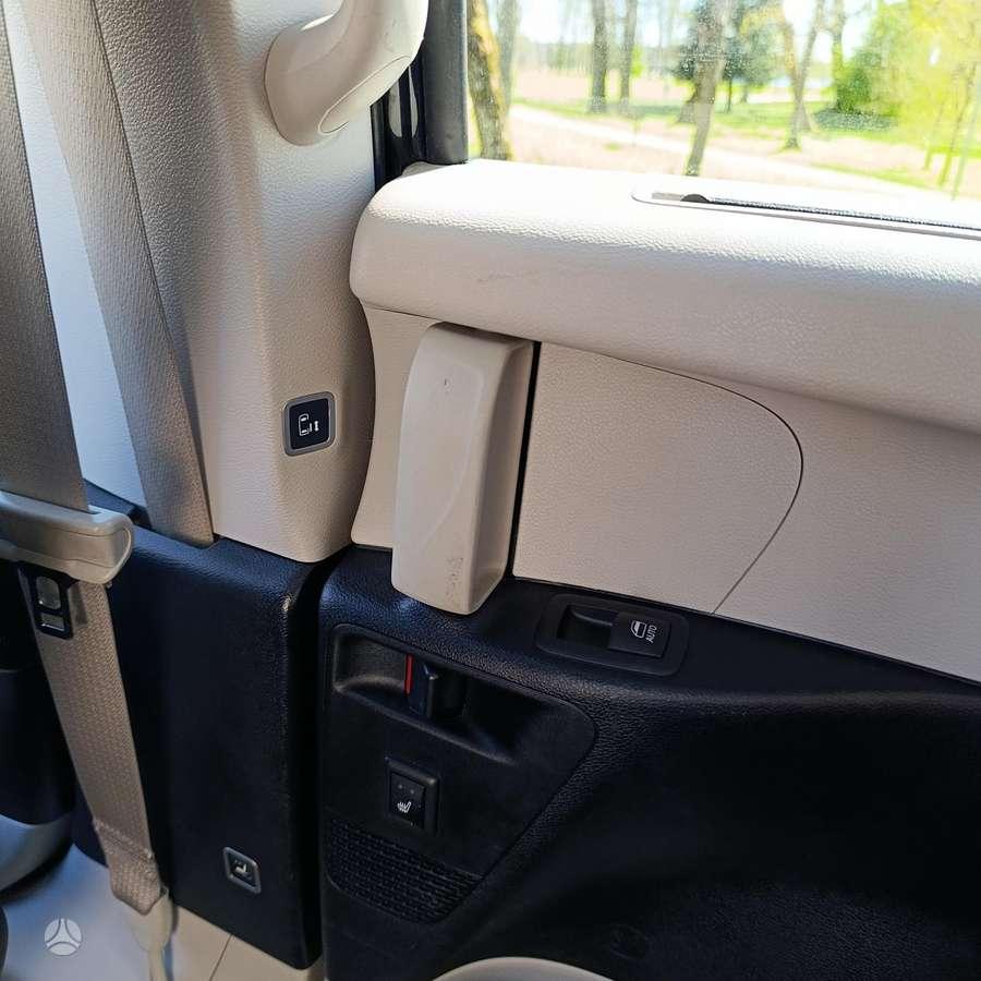 Melns Chrysler Pacifica 2017 Kauņa, ar dzinēja tilpumu 3.60 L un nobraukumu 132 tūkst. km par 16000 €, foto 19 vietnē AUTOMOTO.COM.LV