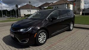 Black Chrysler Pacifica 2017 in Klaipeda, with an engine capacity of 3.60 L and mileage of 228 thousand km for 12500 €, photo  on AUTOMOTO.COM.LV