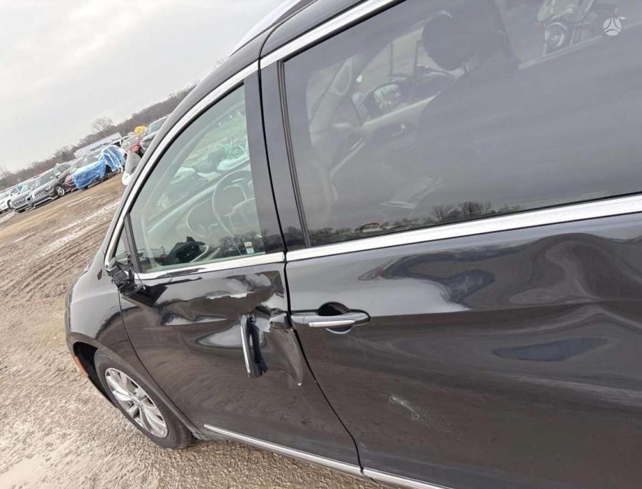 Melns Chrysler Pacifica 2018 Klaipėda, ar dzinēja tilpumu 3.60 L un nobraukumu 180 tūkst. km par 8500 €, foto 9 vietnē AUTOMOTO.COM.LV