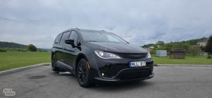 Melns Chrysler Pacifica 2018 Kauņa, ar dzinēja tilpumu 3.60 L un nobraukumu 110 tūkst. km par 15500 €, foto 4 vietnē AUTOMOTO.COM.LV