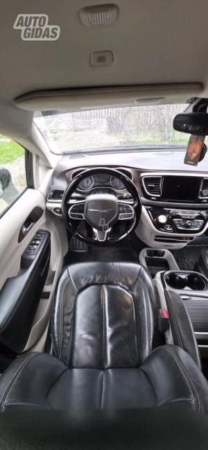 Melns Chrysler Pacifica 2018 Kauņa, ar dzinēja tilpumu 3.60 L un nobraukumu 110 tūkst. km par 15500 €, foto 12 vietnē AUTOMOTO.COM.LV