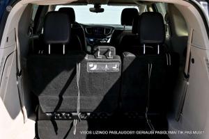 Black Chrysler Pacifica 2018 in Kretinga, with an engine capacity of 3.61 L and mileage of 131 thousand km for 15499 €, photo 17 on AUTOMOTO.COM.LV