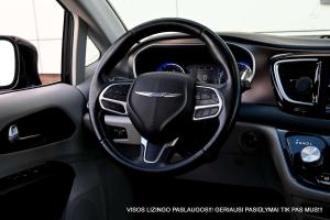 Black Chrysler Pacifica 2018 in Kretinga, with an engine capacity of 3.61 L and mileage of 131 thousand km for 15499 €, photo 31 on AUTOMOTO.COM.LV
